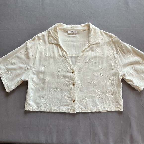 KIRIOUS LOS ANGELES | Tops | Cottagecore Cream Embroidered Linen Blend ...